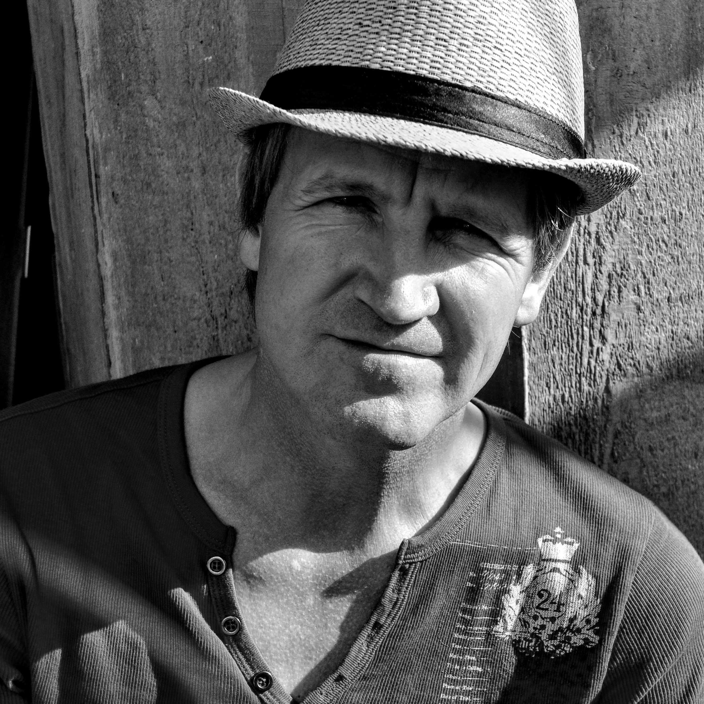 Steve Tasane – The Chocolate Poetry Club